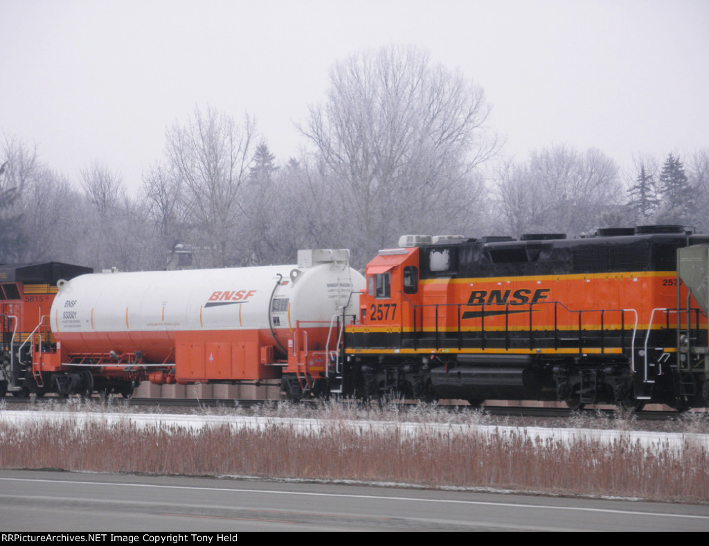 BNSF 933501 And 2577